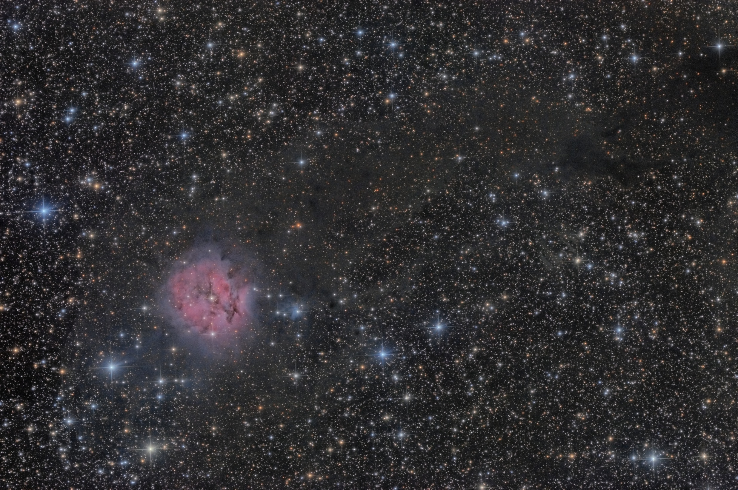 Cocoon Nebula (IC 5146), LDN 1042 and vdB147 in Cygnus | Dark Flats